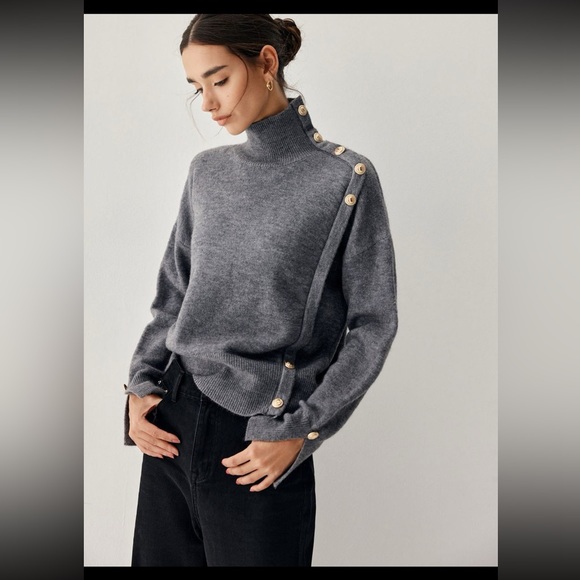 Commense | Sweaters | Nwt Commense Vintage Oversized Button Detail ...